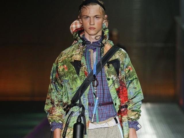 Gopcore: Phong cách dã ngoại kết hợp thời trang cao cấp