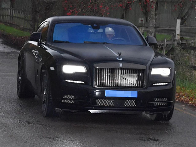 Rolls Royce Wraith Black Badge Của Paul Pogba Suýt Gặp Biến Ngay Tại